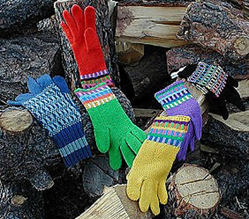 Ravelry: Colorblock Gloves pattern by Nanette Blanchard