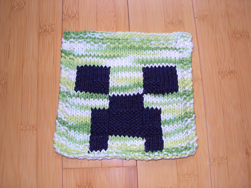 Ravelry: Minecraft Creeper - 3 pattern by Nancy Zellner