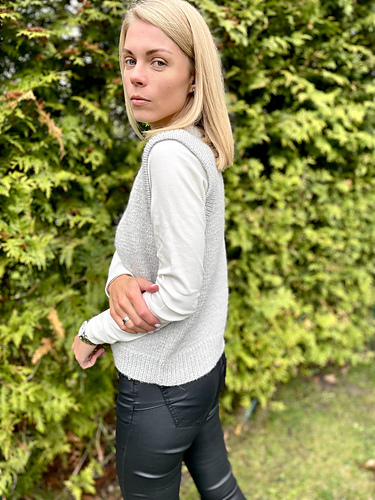 Ravelry: Investment Vest pattern by Natalja Ledvanova Ravelry: Investment Vest pattern by Natalja Ledvanova