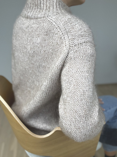 Ravelry: Soft Loop Cardigan pattern by Natalja Ledvanova