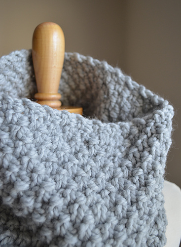 Ravelry: Chunky Cowl pattern by Natalya1905