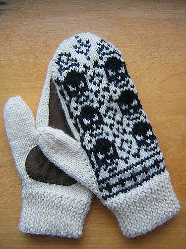 Ravelry: 2 Needle Mittens pattern by Nell Armstrong as interpreted by ...