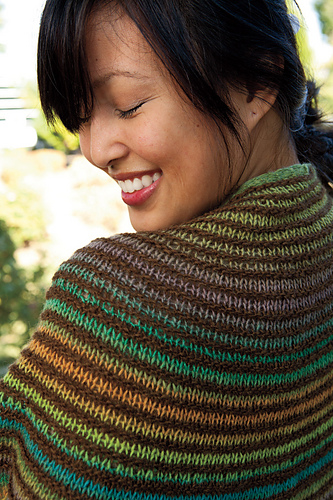 Ravelry: Two Color Crescent Shawl pattern by Kay Meadors