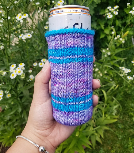 Ravelry: Skinny Can Cozy pattern by Knitty Natty