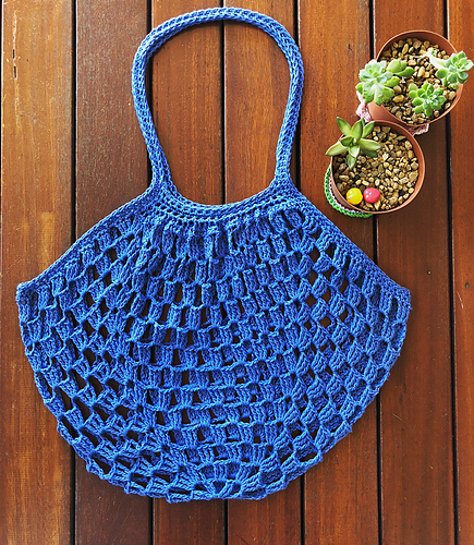 Ravelry: Lola String Bag pattern by Mother bunch