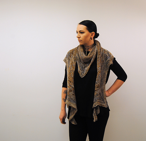 Ravelry: Czarina pattern by Lisa Mutch
