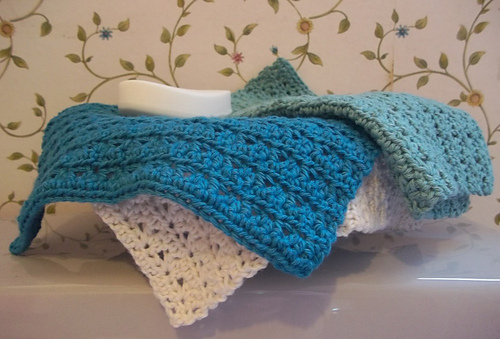 Ravelry: Pretty Little Shells pattern by Deborah Ellis