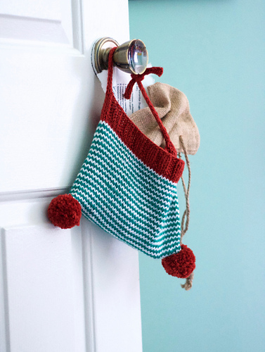 Ravelry: Mrs. Claus Pointy Hat pattern by Stephanie Lotven