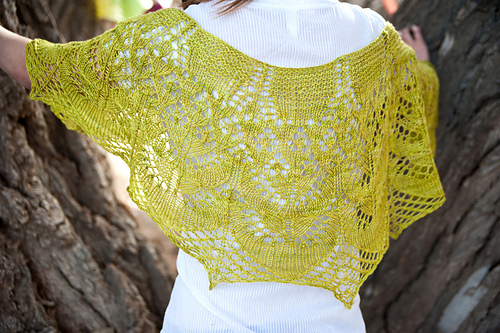 Ravelry: Vesna pattern by Susanna IC