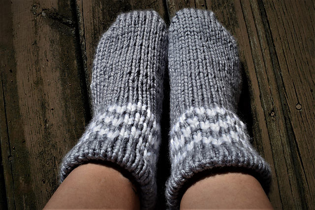 Ravelry: Ultra Plush House Socks pattern by Stephanie Snelten