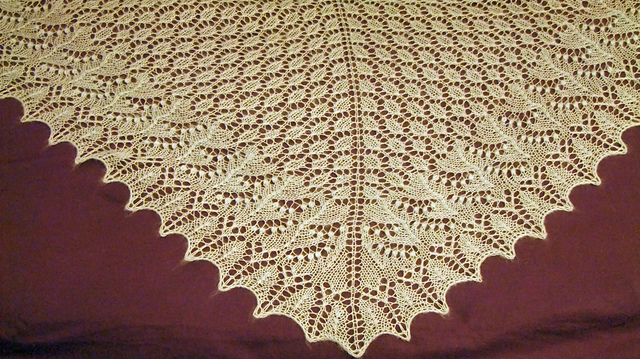 Ravelry: nessie-jp's Swallowtail Shawl