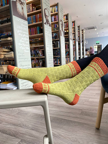 Ravelry: Siemen pattern by Joanna Ignatius