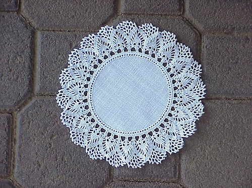Ravelry: Antique Linen Doily pattern by Nancy Hearne