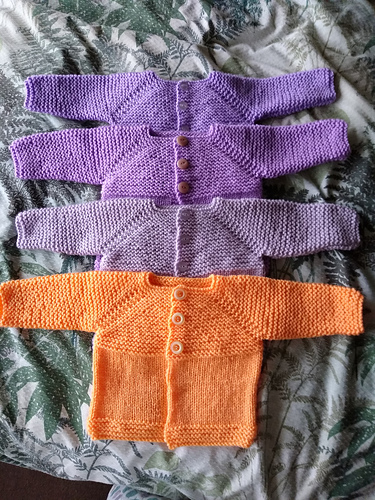 Ravelry: Babbity Baby Jacket pattern by marianna mel