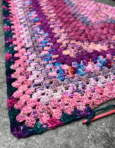 Ravelry: Granny Triangle Shawl pattern by Avery Lane Creations