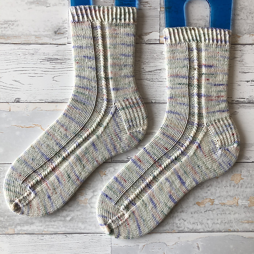 Ravelry: French Twist Socks pattern by Twin Stitches Designs
