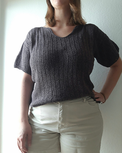 Ravelry: Texture Vee Tee pattern by Nicole ThorsonKnits