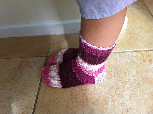 Ravelry: Quick & Easy Ribbed Socks pattern by Erssie
