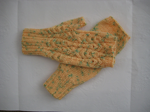 Ravelry: Fingerless mittens Wheat field pattern by Maryna Radzko