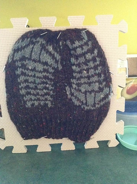 Ravelry: Cosmic Education Trilobite Hat pattern by Nora McNamara