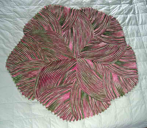 Ravelry: Curlicue Coverlet pattern by Annie Dempsey