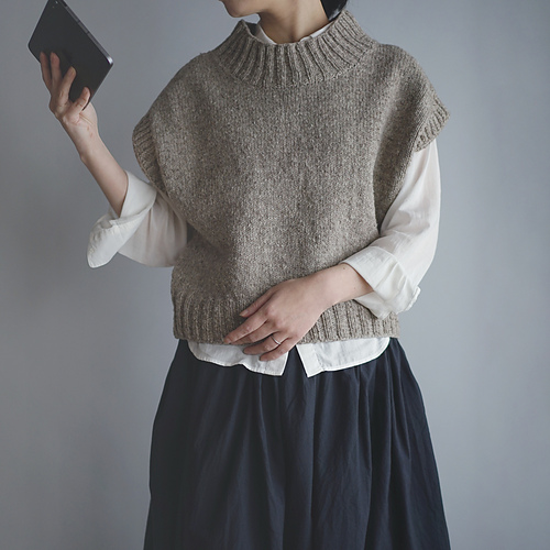 Ravelry: Cocoon Chokki pattern by Noriko Ichikawa