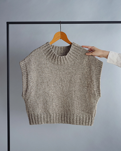 Ravelry: Cocoon Chokki pattern by Noriko Ichikawa