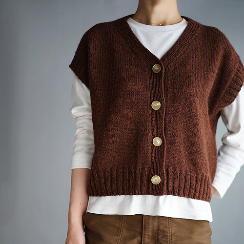 Ravelry: V Neck Chokki pattern by Noriko Ichikawa