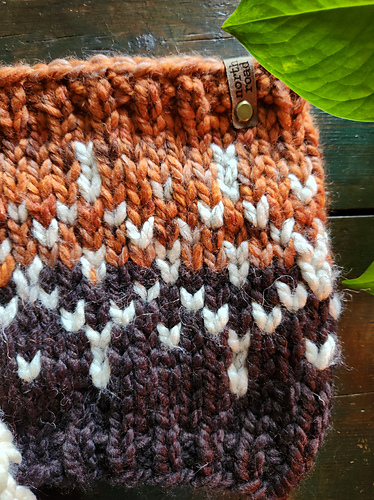 Ravelry: Diamond Willow Cowl pattern by Jamie Rex