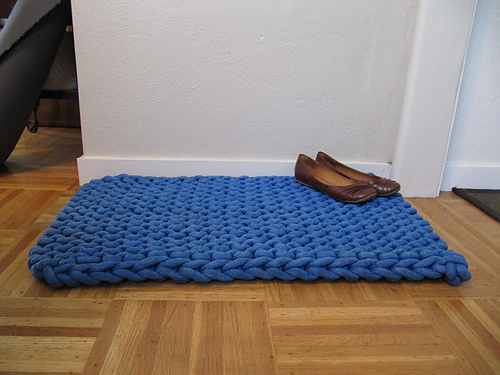 Ravelry: Giant knit rope rug pattern by Cara Corey