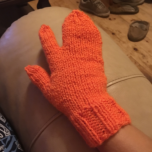 Ravelry: Trigger Finger Mittens pattern by Bethany Porter