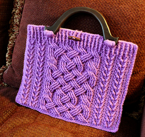 Ravelry: Dover Cable Bag pattern by Noelle Stiles