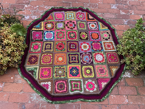 Ravelry: Octa'ghan pattern by Julie Yeager