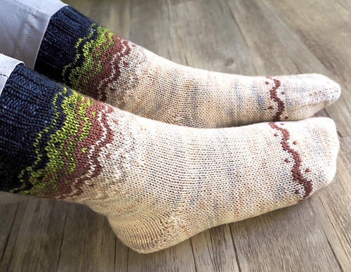 Ravelry: Painted Waves Socks pattern by Oakwood Knits