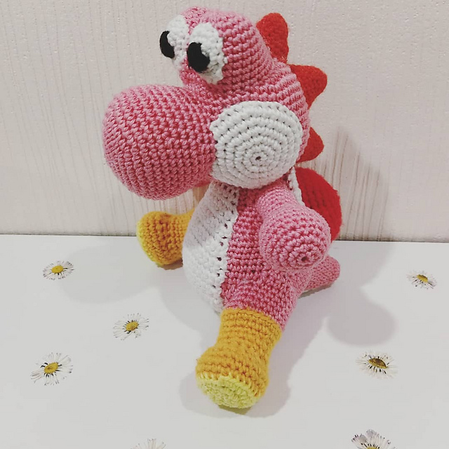 Ravelry: Yoshi pattern by Oceane Koska