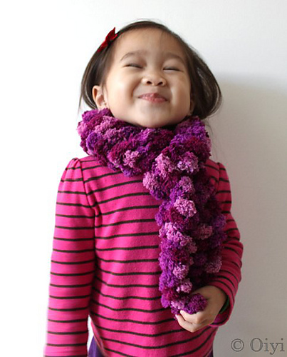 Ravelry: Pomp-a-Doodle 1 Ball Scarf pattern by Joan Barnett