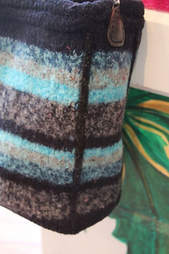 Ravelry: Dolores Felted Bag pattern by Dolores Rodriguez