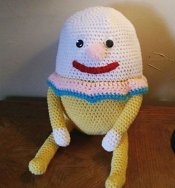 Ravelry: Humpty Dumpty Egg for Baby pattern by StringyDingDing