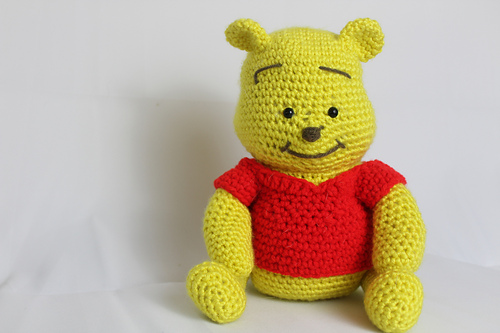 Ravelry: Pooh Bear pattern by StringyDingDing