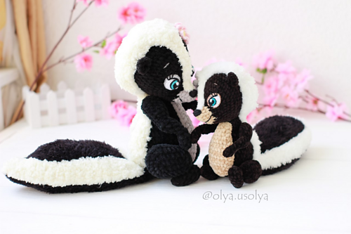 Ravelry: Skunk Flo pattern by Olya Usoltseva