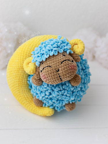 Ravelry: Moony the lamb pattern by Olya Usoltseva