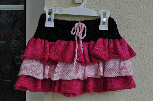 Ravelry: The Ruffle Skirt pattern by Claire Gentry