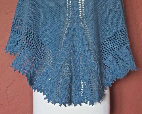 Ravelry: Croeso, Lace & Cable Shawlette pattern by Camille Coizy Delahaie