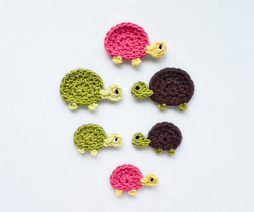 Ravelry: Mom and Baby Turtle pattern by Carolina Guzman