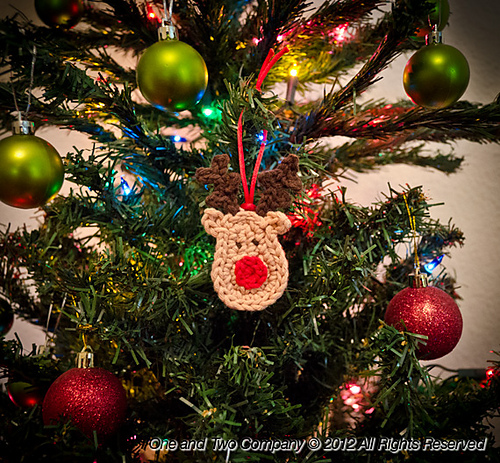 Ravelry: Reindeer Applique pattern by Carolina Guzman