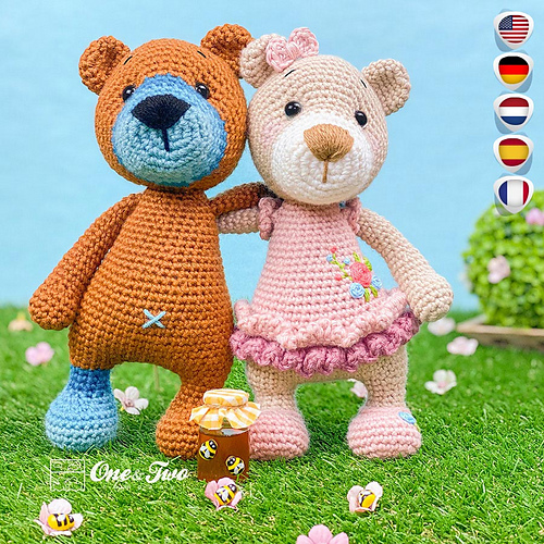 Ravelry: Lia & Brooklyn Bear Cubs pattern by Carolina Guzman