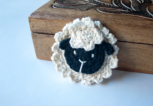 Ravelry: Sheep Applique pattern by Carolina Guzman