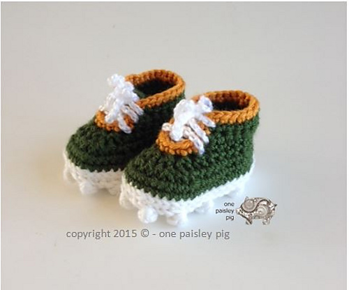 Ravelry: Baby's First Cleats pattern by Paisley