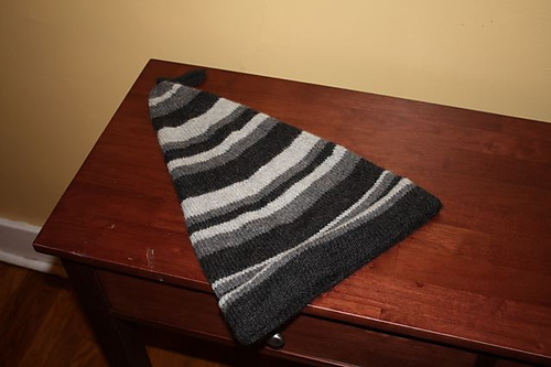 Ravelry: Scrooge/Kratchit Nightcap pattern by Glenna C.