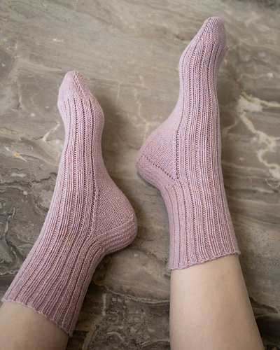 Ravelry: Fireside Socks pattern by Kaitlin Barthold